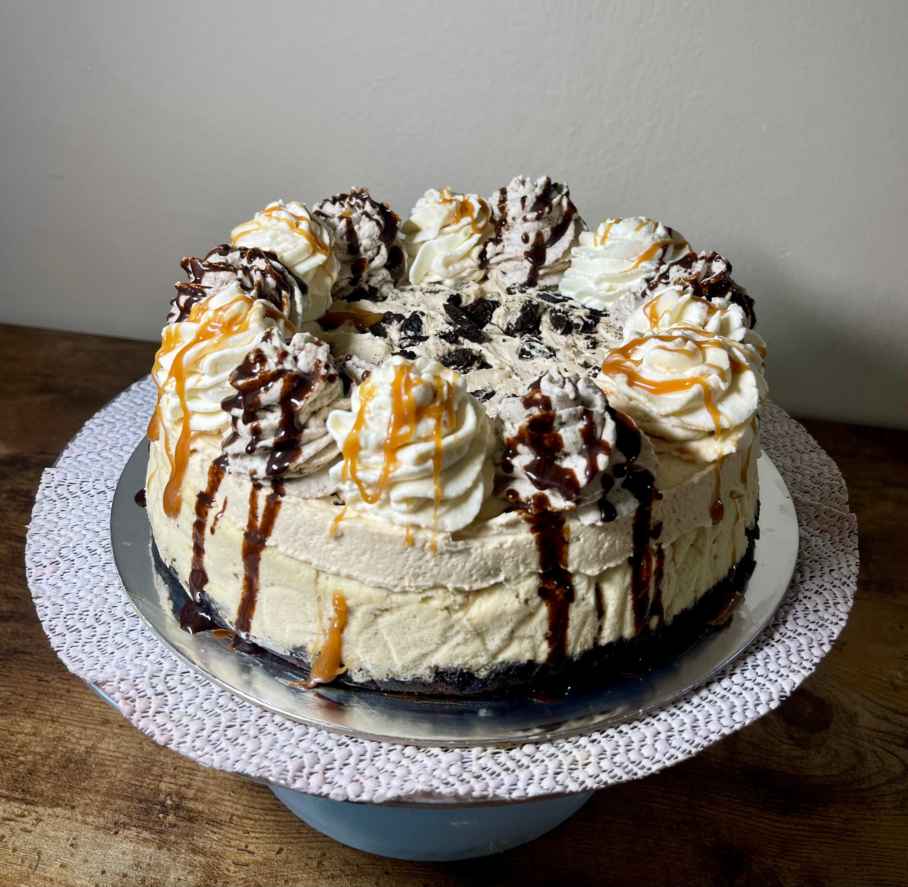 Oreo Salted Caramel – Satisfé Bakery